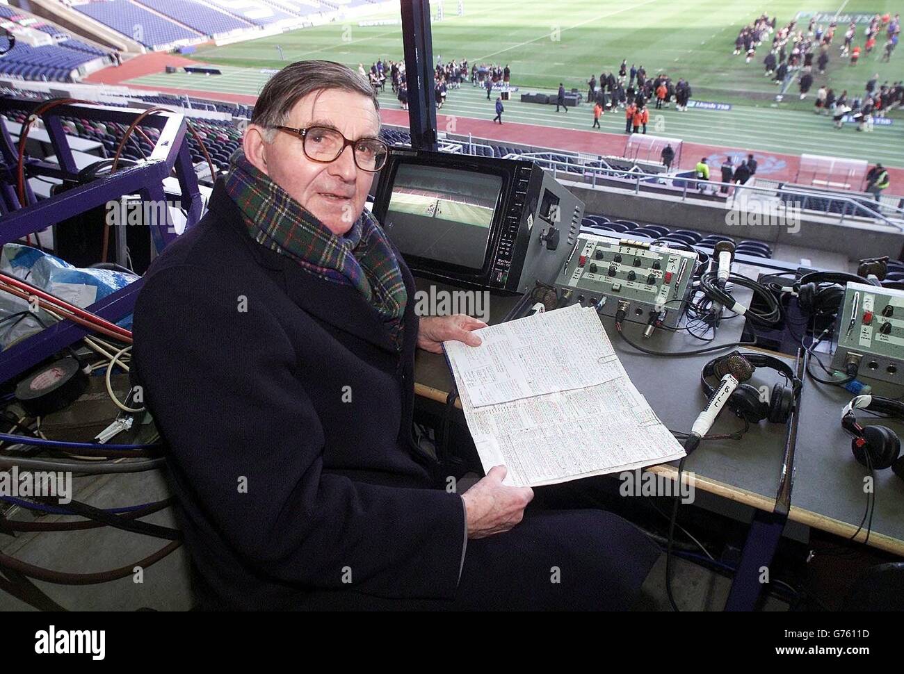 Commentary position hi-res stock photography and images - Alamy