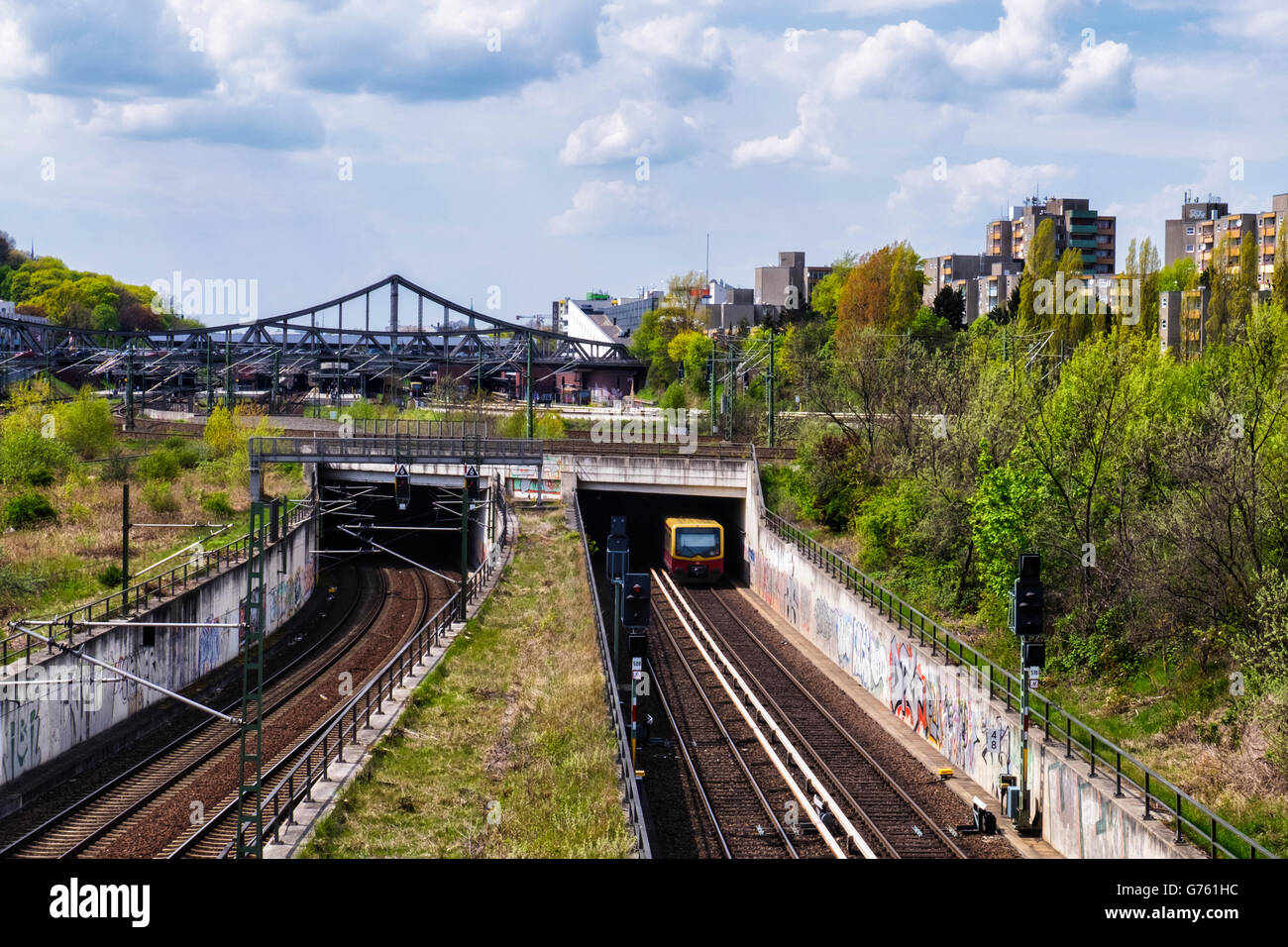 Bvg train hi-res stock photography and images - Alamy