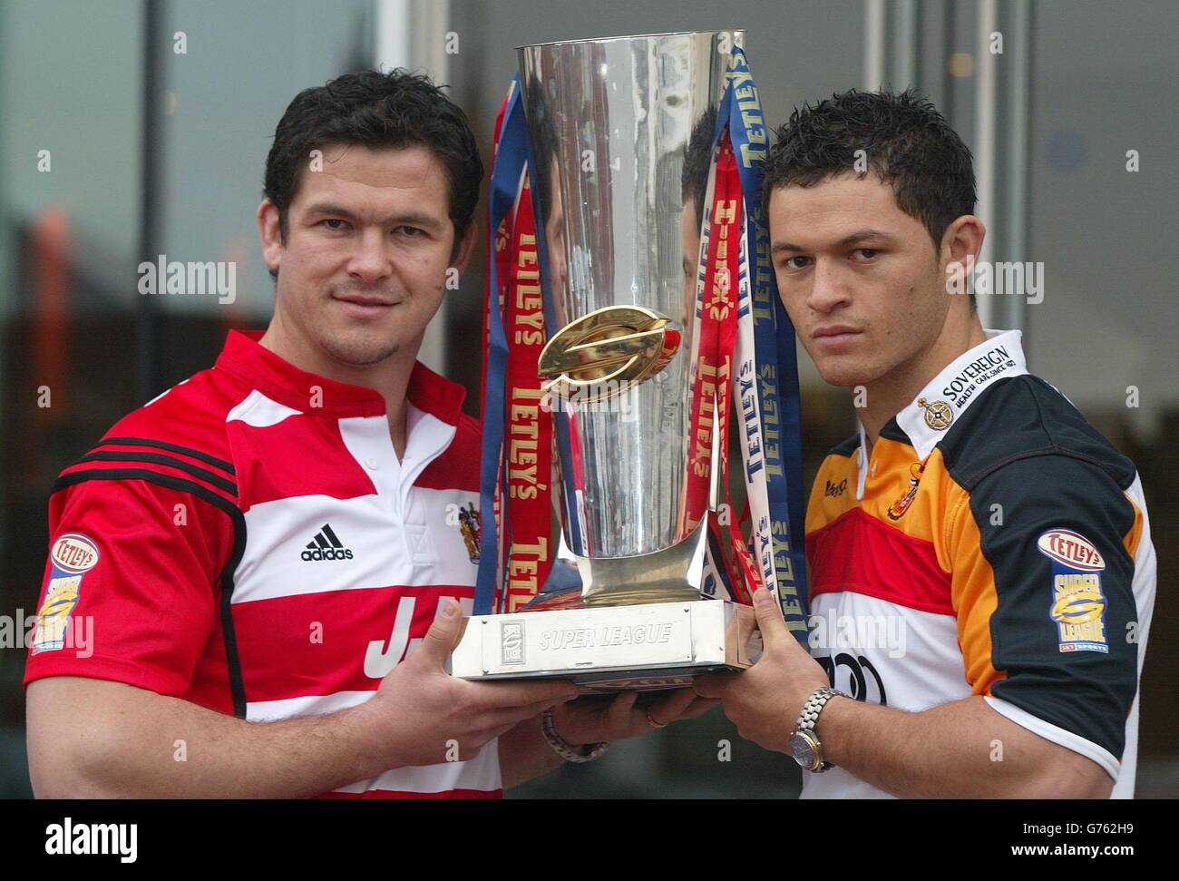 Rugby League captains Andy Farrell of Wigan (left) and Robbie Paul of ...