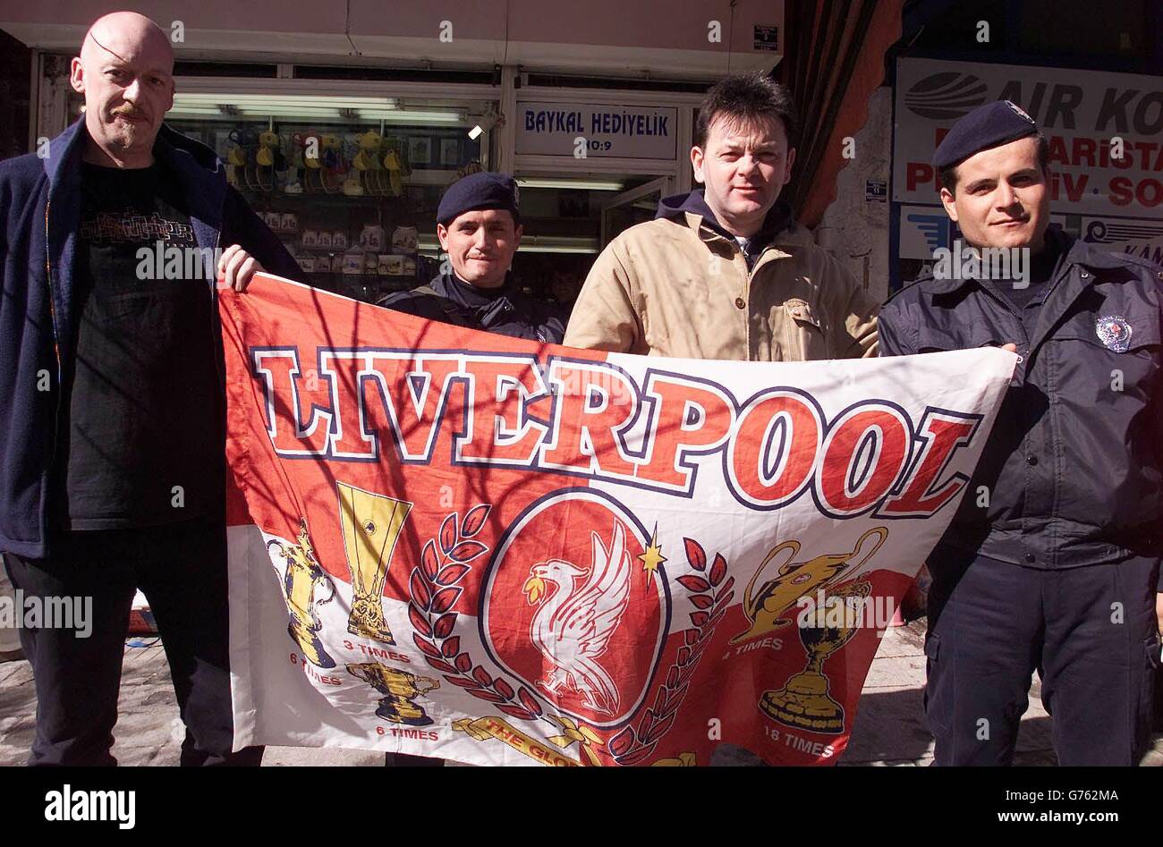 Liverpool fans in turkey hi-res stock photography and images - Alamy