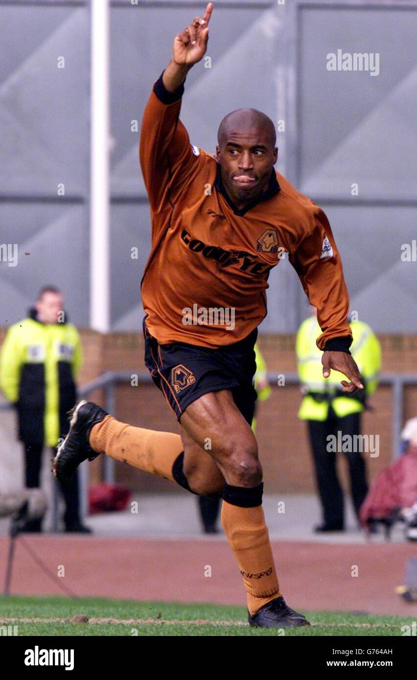 Wolverhampton wanderers dean sturridge celebrates hi-res stock ...