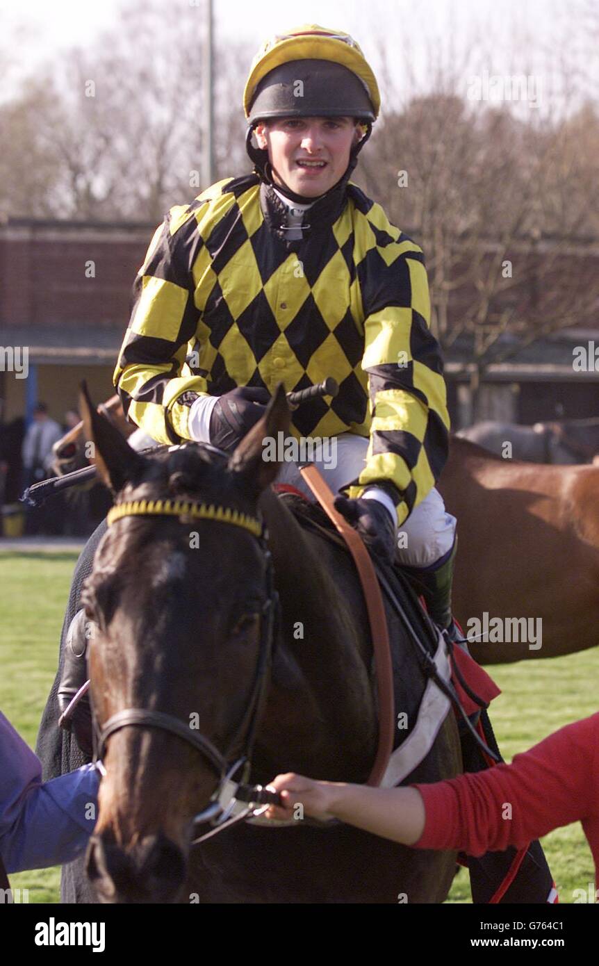 Dave Dennis on Killerine put on a late charge to beat Act in Time to ...