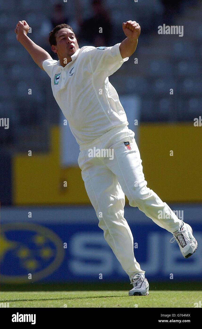 New Zealand's Daryl Tuffey Stock Photo - Alamy