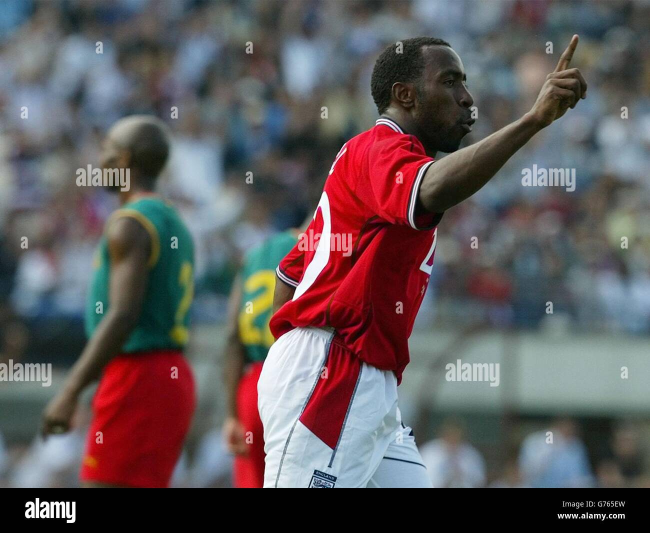 England V Cameroon Stock Photo - Alamy
