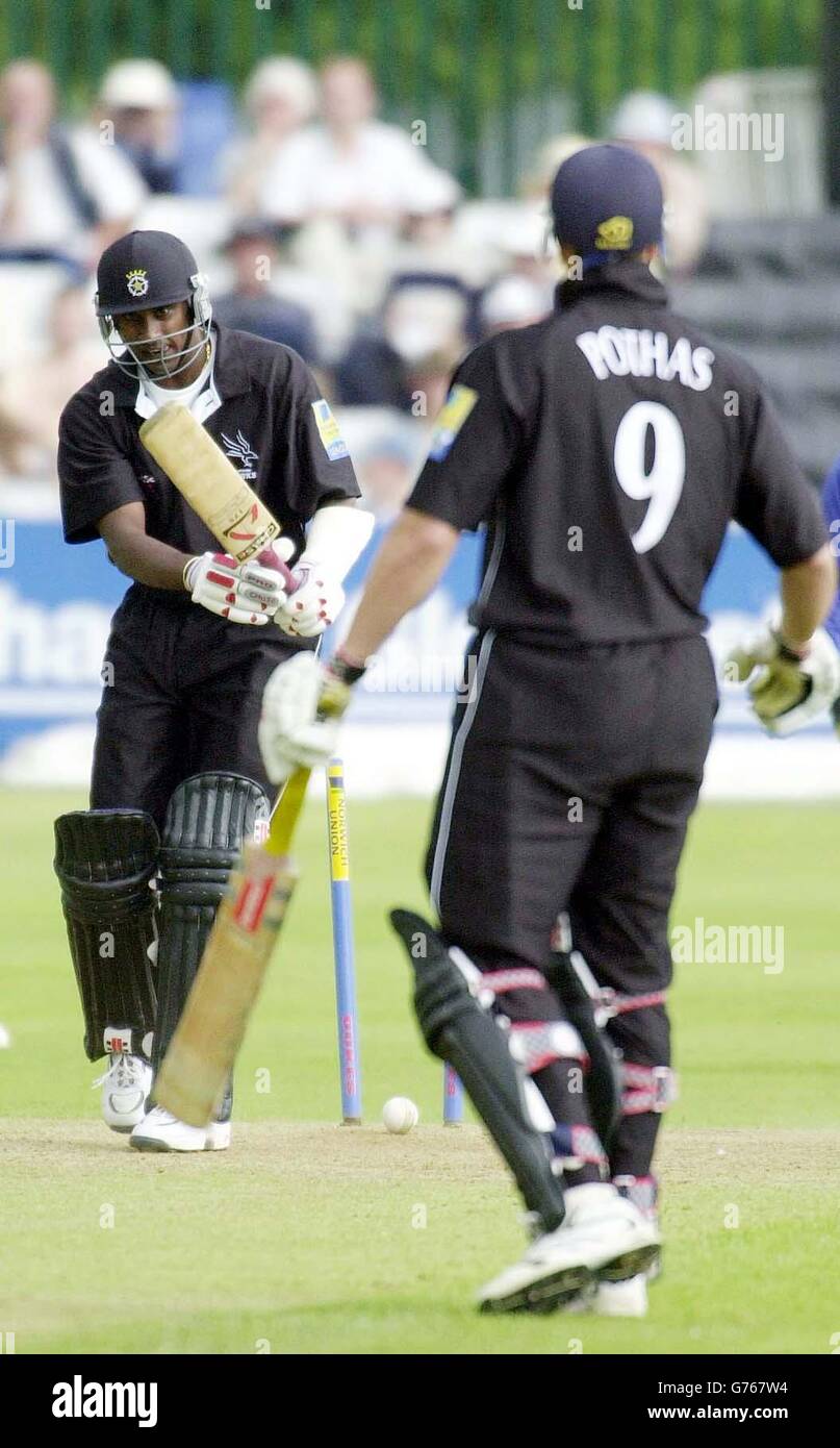 Division two game derby hi-res stock photography and images - Alamy