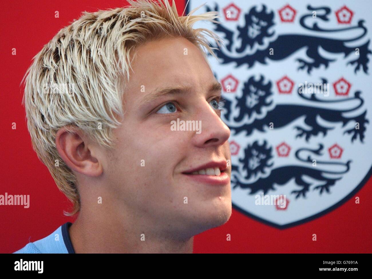 England football association logo hi-res stock photography and images ...