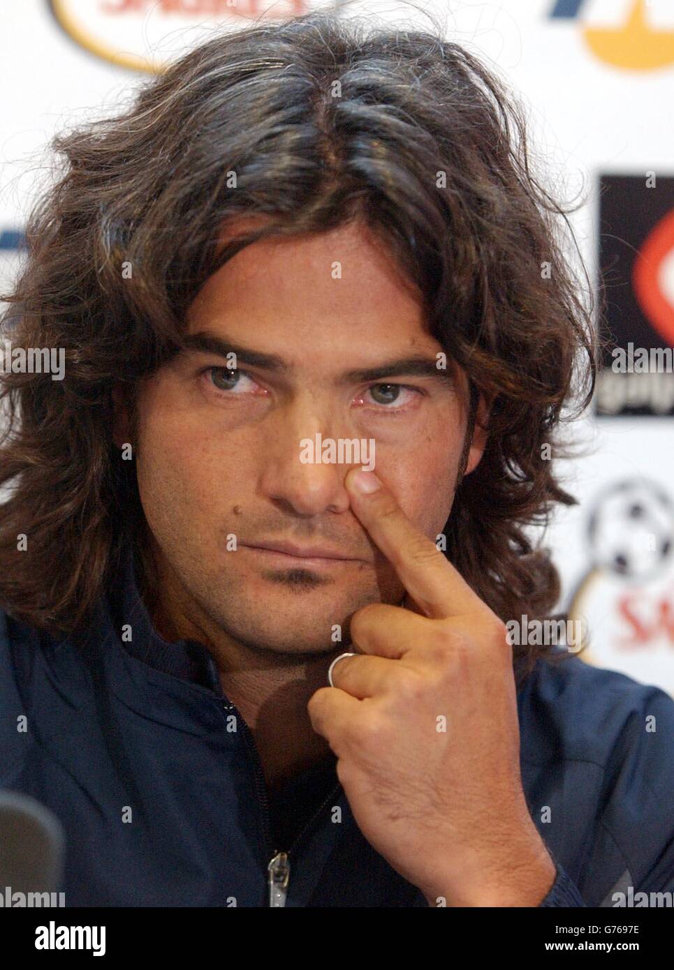 Portugal's captain Fernando Couto Stock Photo - Alamy