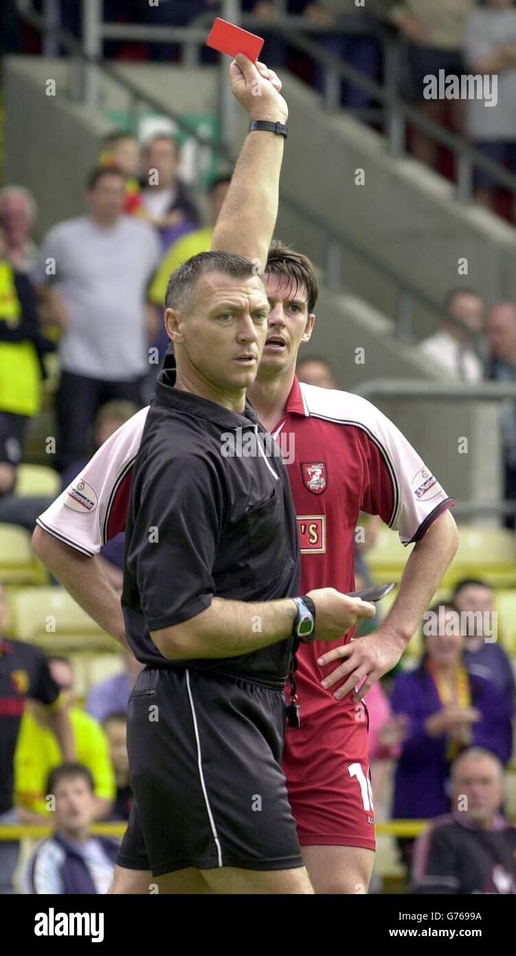 Danny sonner sent off hi-res stock photography and images - Alamy