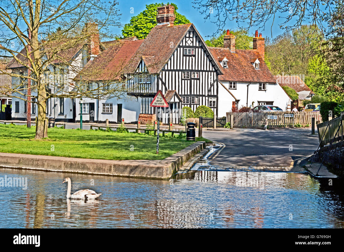 Eynsford, Kent, House by River Darenth, Travel, Tourism Stock Photo - Alamy