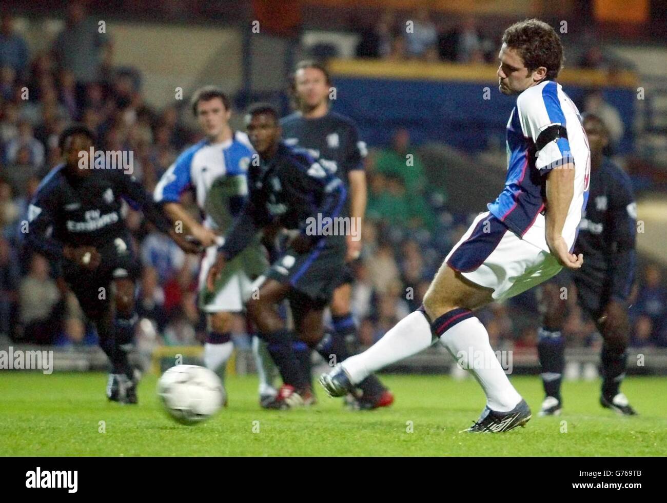 Action sport football david dunn hi-res stock photography and images ...