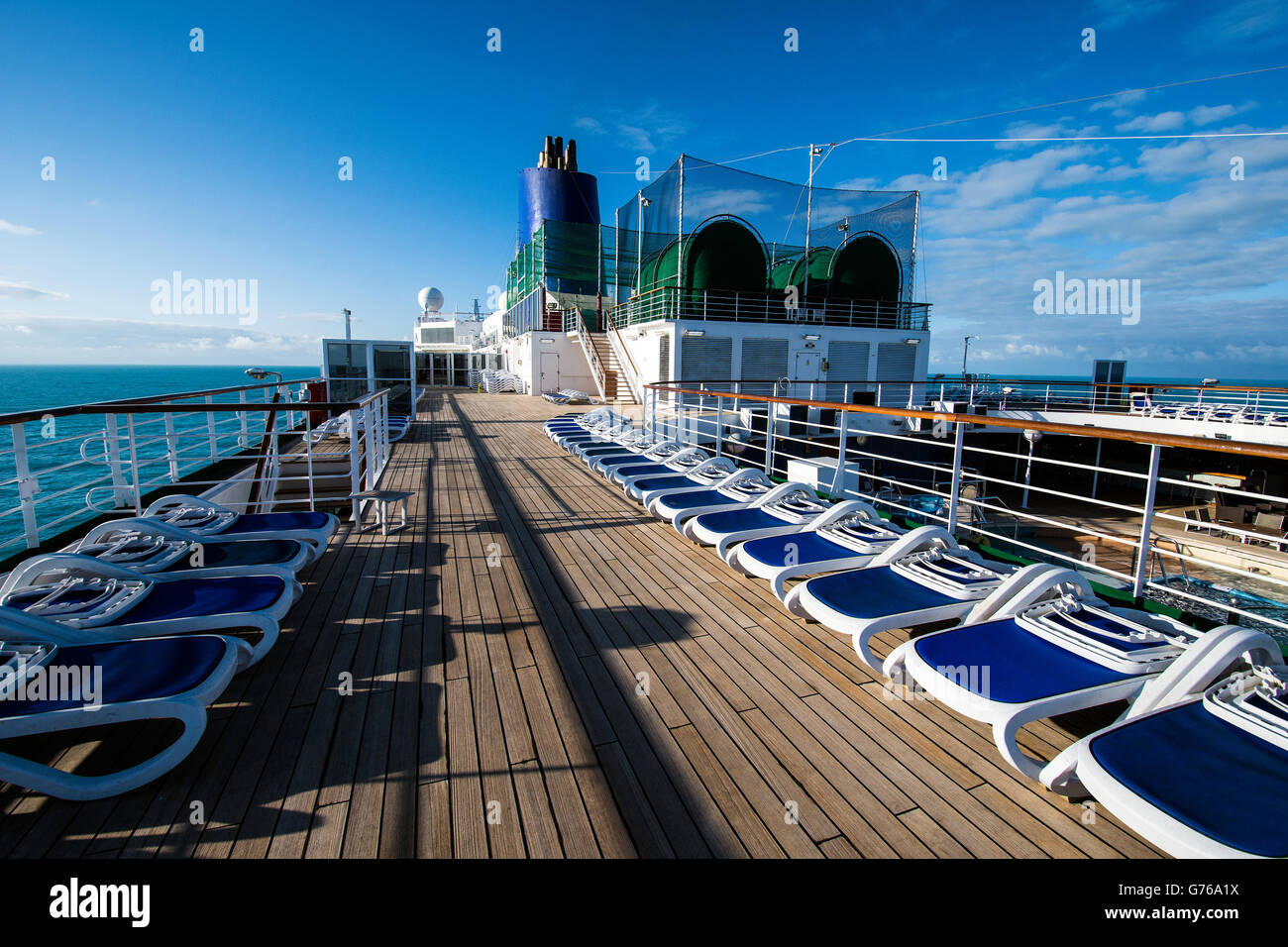 View of Sun Deck on P and O ship Arcadia Stock Photo - Alamy