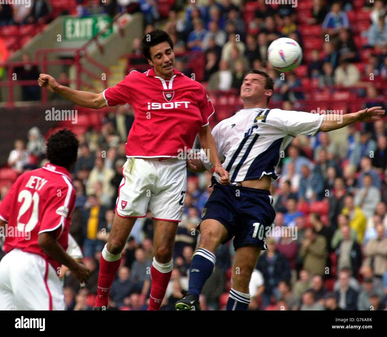 Barnsley rory fallon hi-res stock photography and images - Alamy