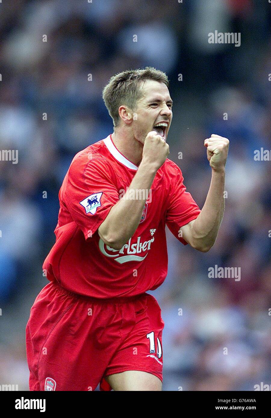 Sport football action celebrating davesearch michael owen hi-res stock ...