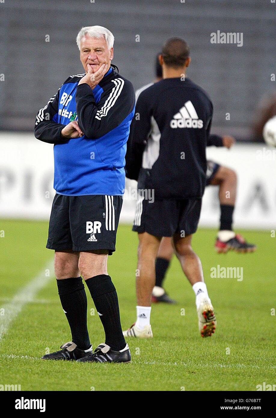 Bobby robson newcastle training hi-res stock photography and images - Alamy
