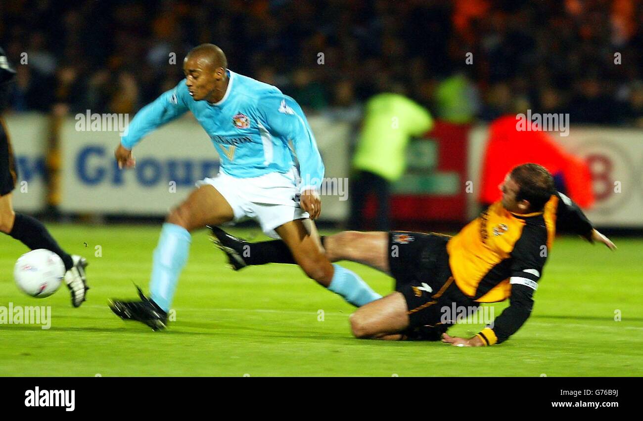 Worthington cup match abbey stadium hi-res stock photography and images ...