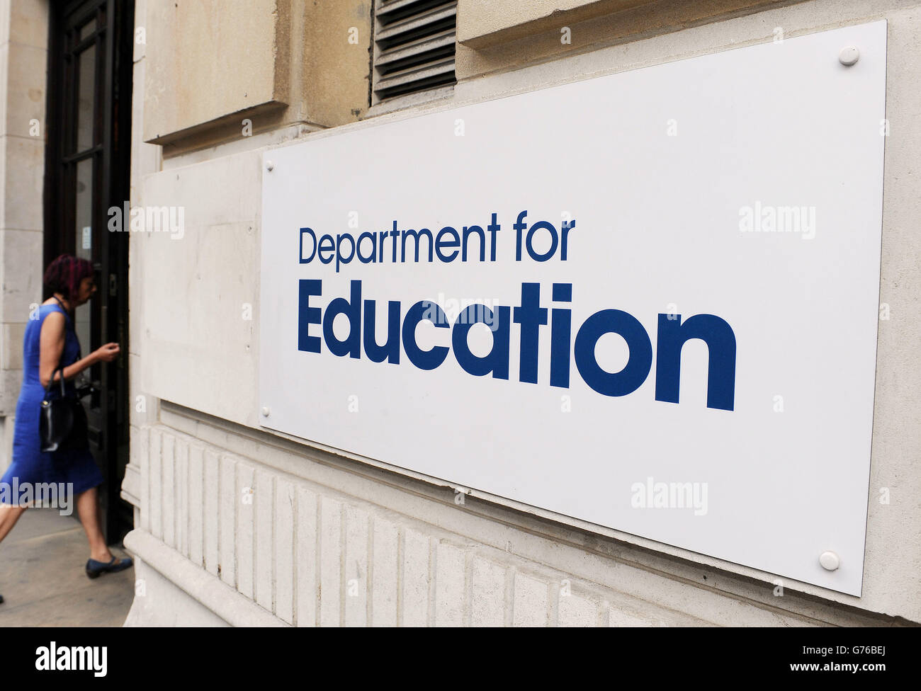 Sign outside the Department for Education in central London Stock Photo ...