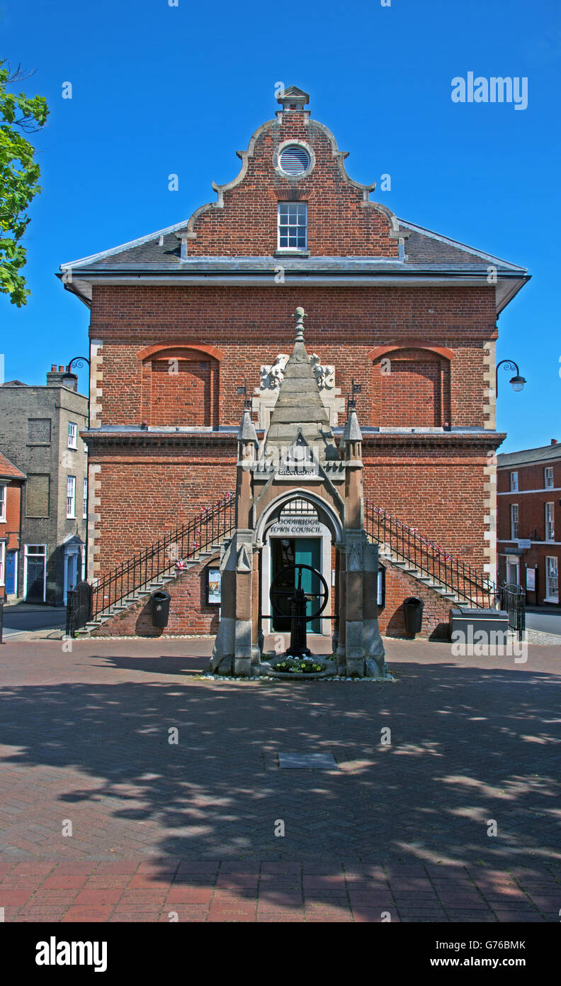Woodbridge town hall suffolk england hi-res stock photography and ...
