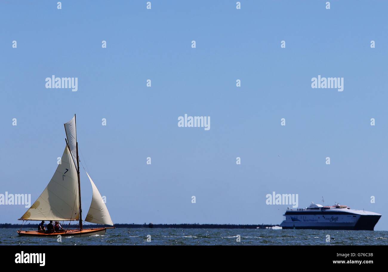 World yacht rally hi-res stock photography and images - Alamy