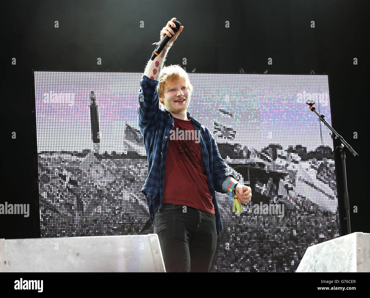 Tattoo ed sheeran hi-res stock photography and images - Alamy