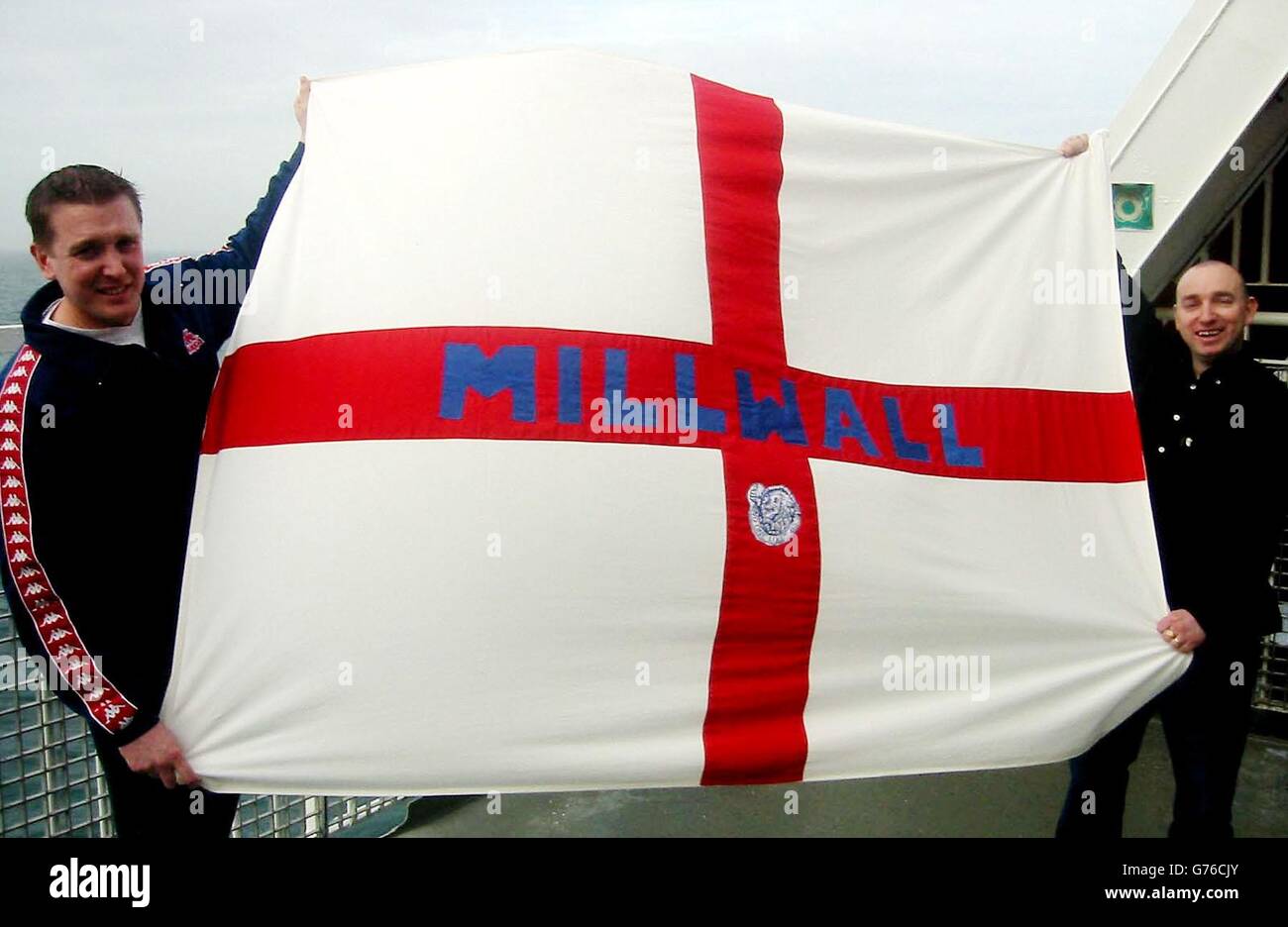 England fans with Millwall Stock Photo - Alamy
