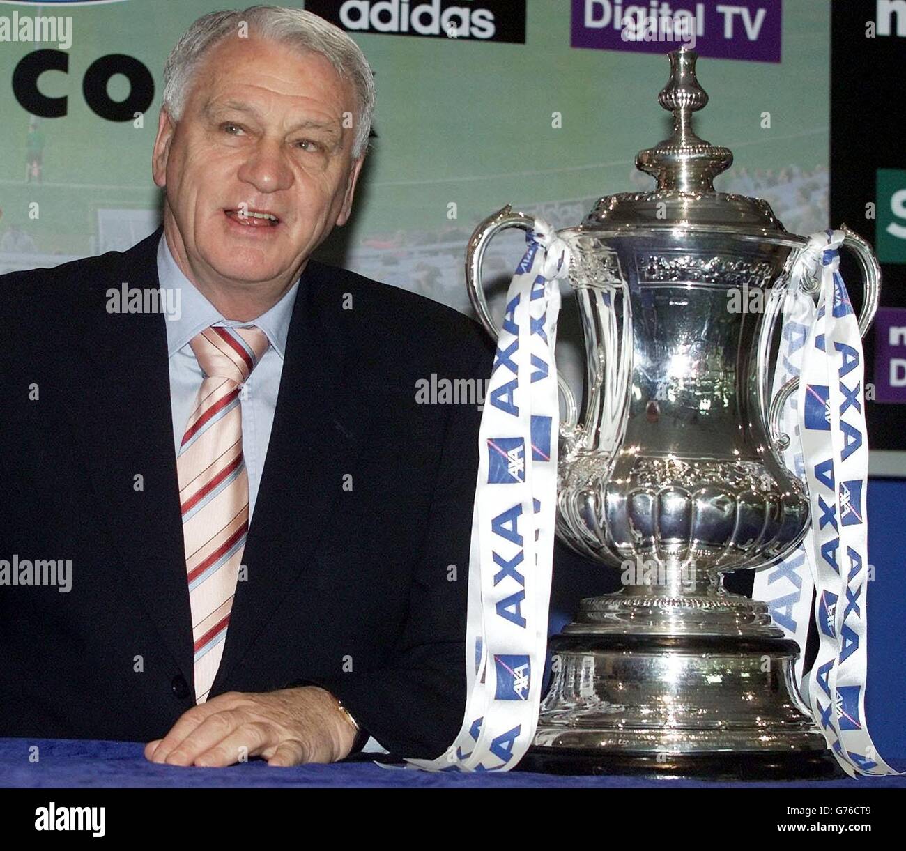 Football robsoncollection hi-res stock photography and images - Alamy
