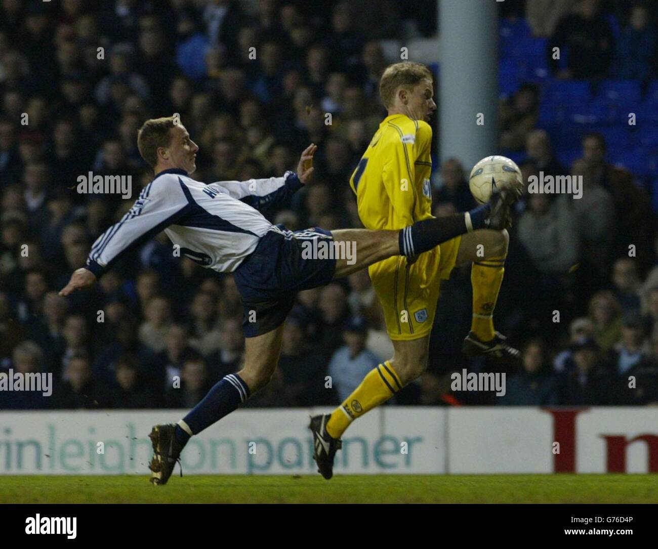 Chris perry tottenham hotspur hi-res stock photography and images - Alamy