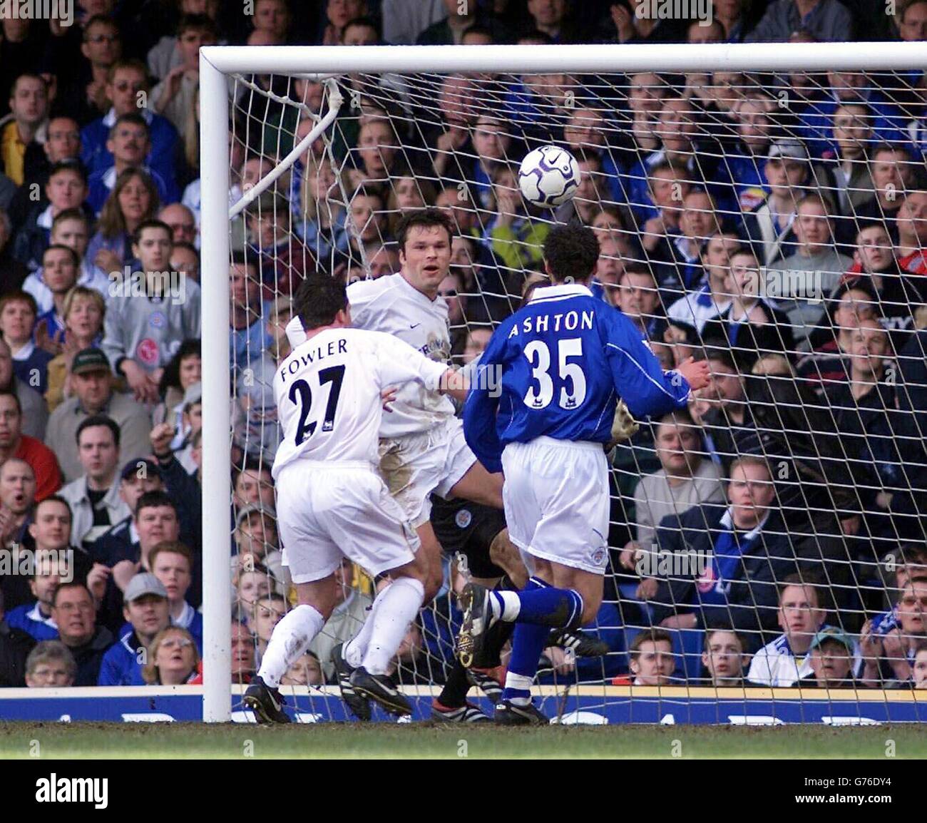 Leeds v leicester 2003 hi-res stock photography and images - Alamy