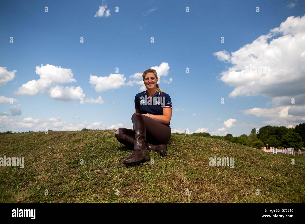 Addington manor equestrian centre hi-res stock photography and images ...