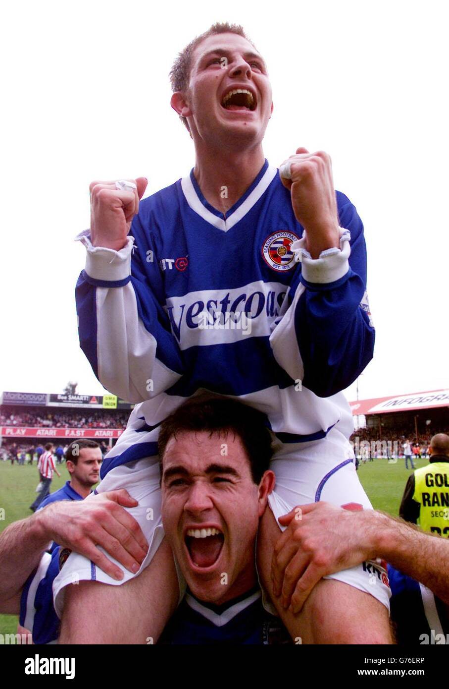 Jamie cureton reading brentford hi-res stock photography and images - Alamy