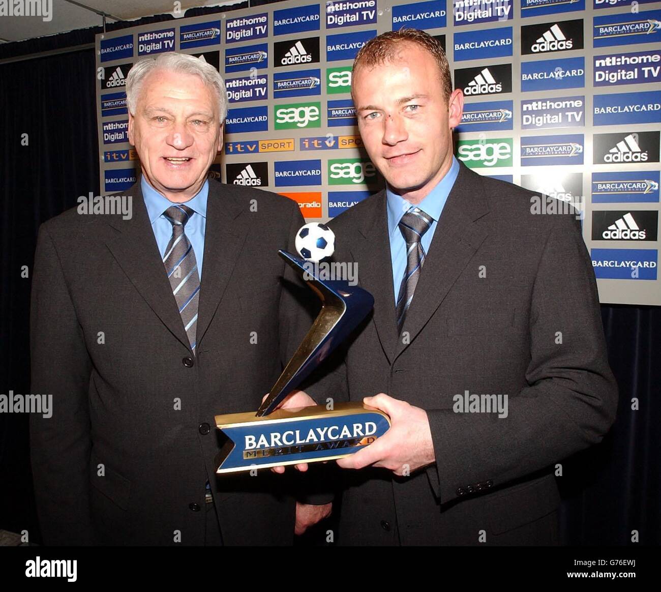 Bobby robson alan shearer hi-res stock photography and images - Alamy