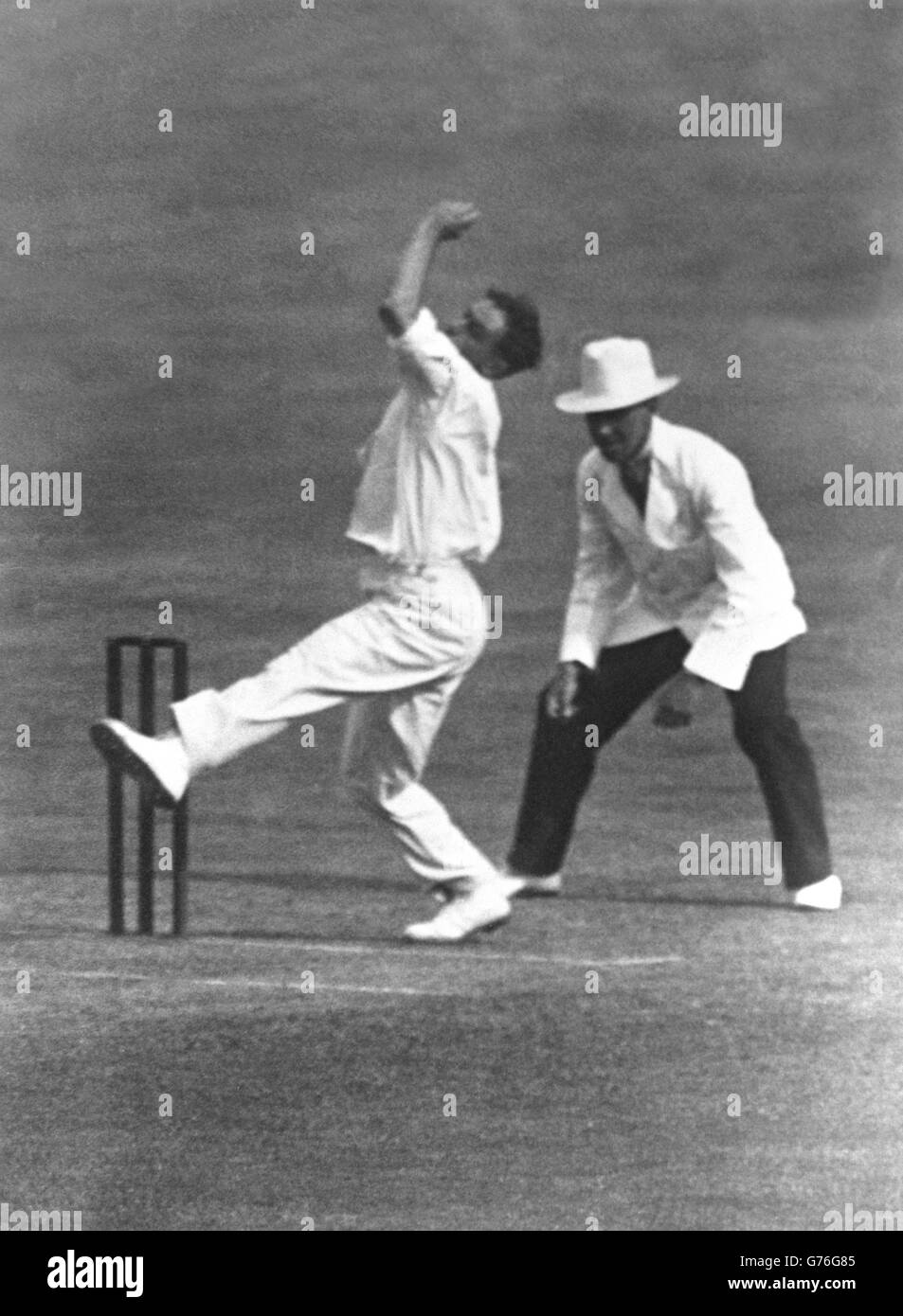 Gubby allen australia hi-res stock photography and images - Alamy