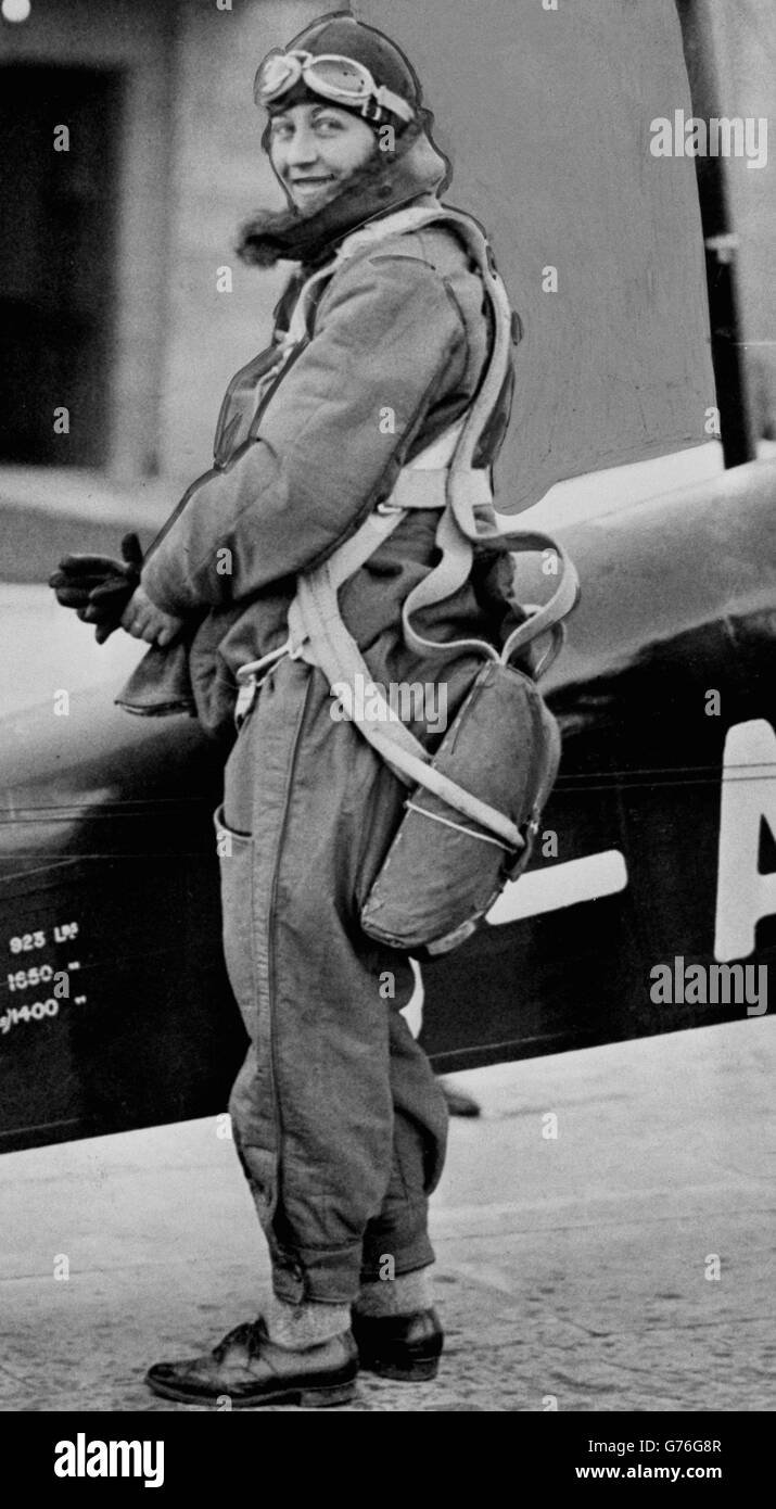 Aviation - England to Australia Solo Flight - Amy Johnson - Croydon ...