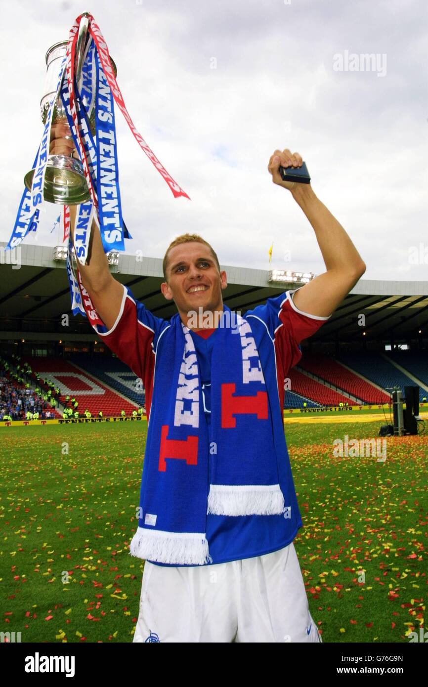 Peter lovenkrands celtic hi-res stock photography and images - Alamy