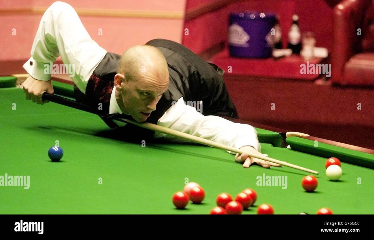 Embassy world championship final ebdon hi-res stock photography and ...