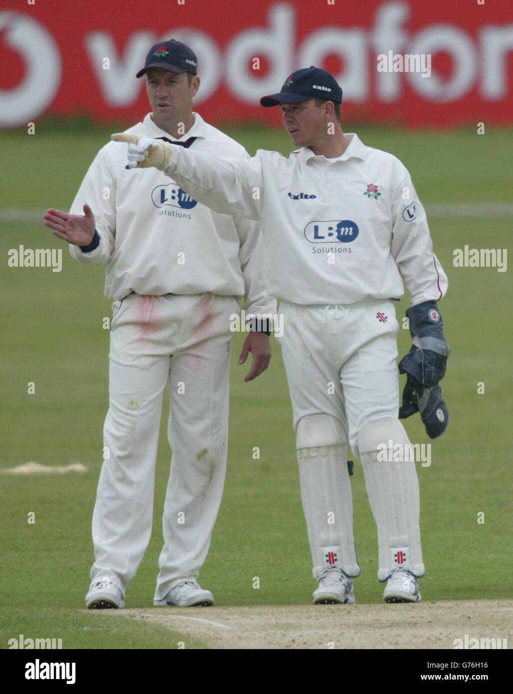 Warren hegg wicket cricket hi-res stock photography and images - Alamy