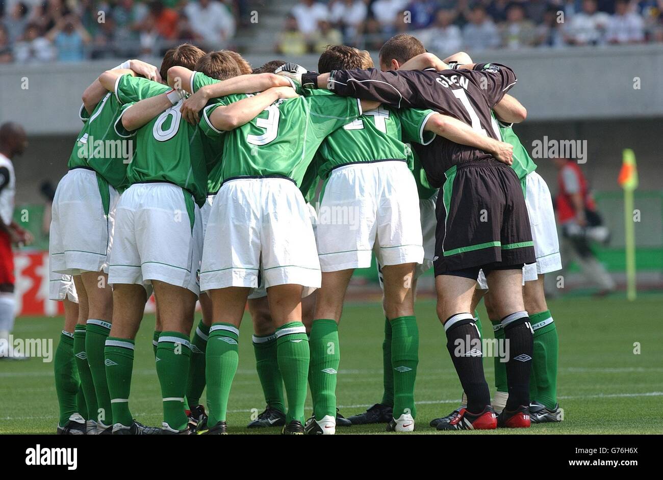 The Republic of Ireland team huddle together before the start of the ...