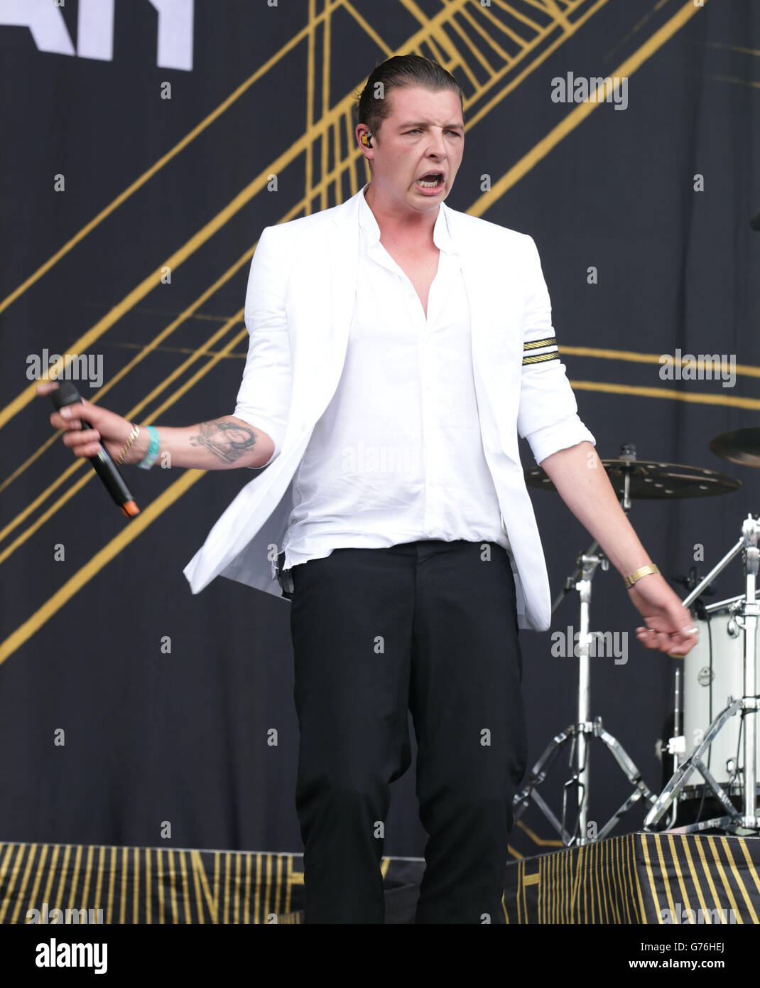 John Newman performing on the Main Stage at the Wireless Festival in ...