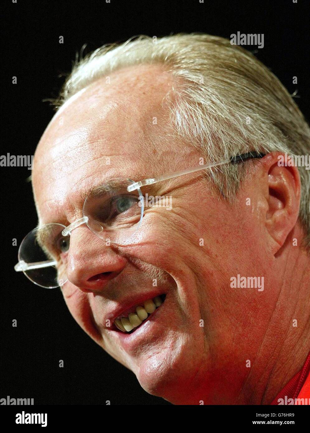 Sport football fifa world cup 2002 sven goran eriksson hi-res stock ...