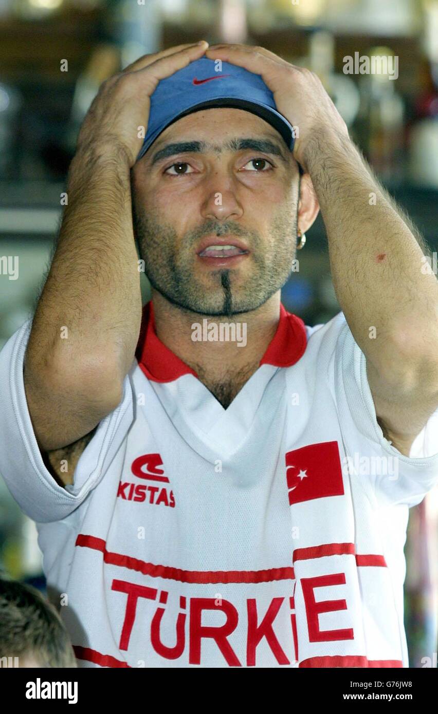 Turkey v Brazil / Turkish fan Stock Photo - Alamy