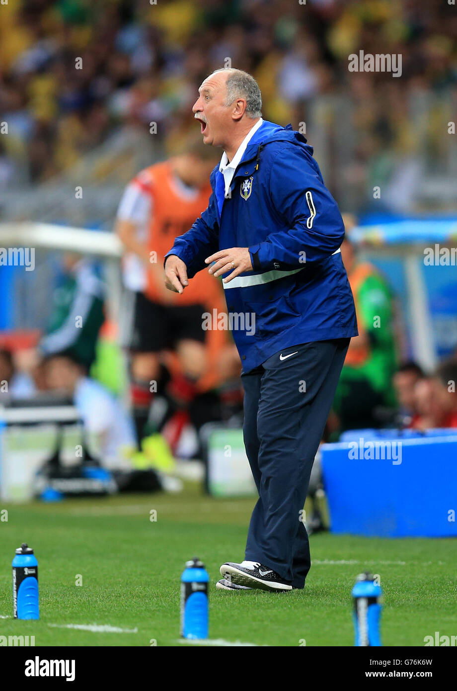 Brazil gestures hi-res stock photography and images - Alamy