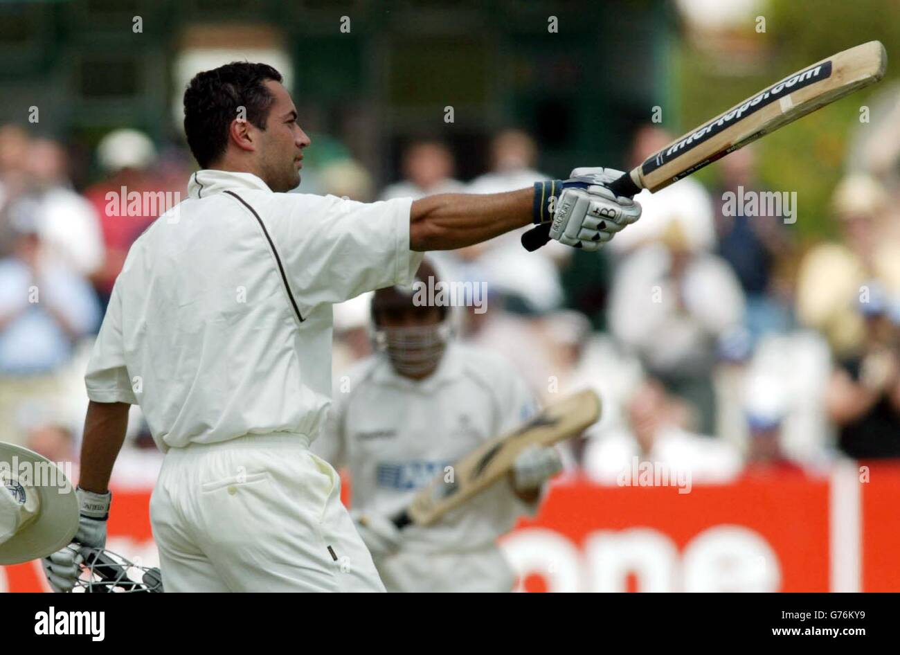 Surrey captain adam hollioake hi-res stock photography and images - Alamy