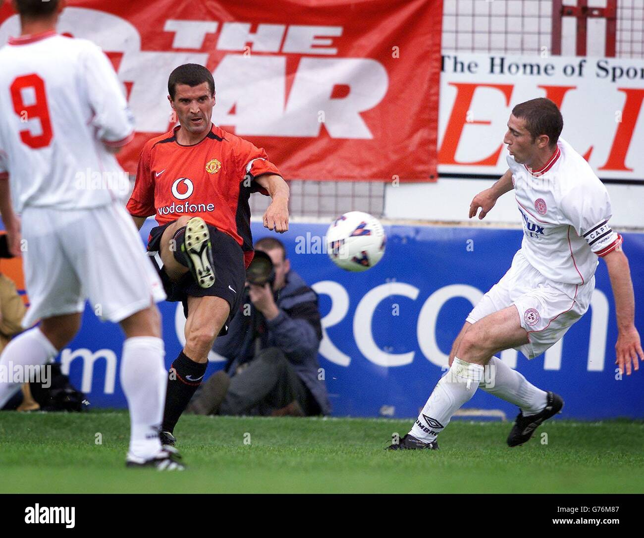 Manchester united v shellbourne hi-res stock photography and images - Alamy