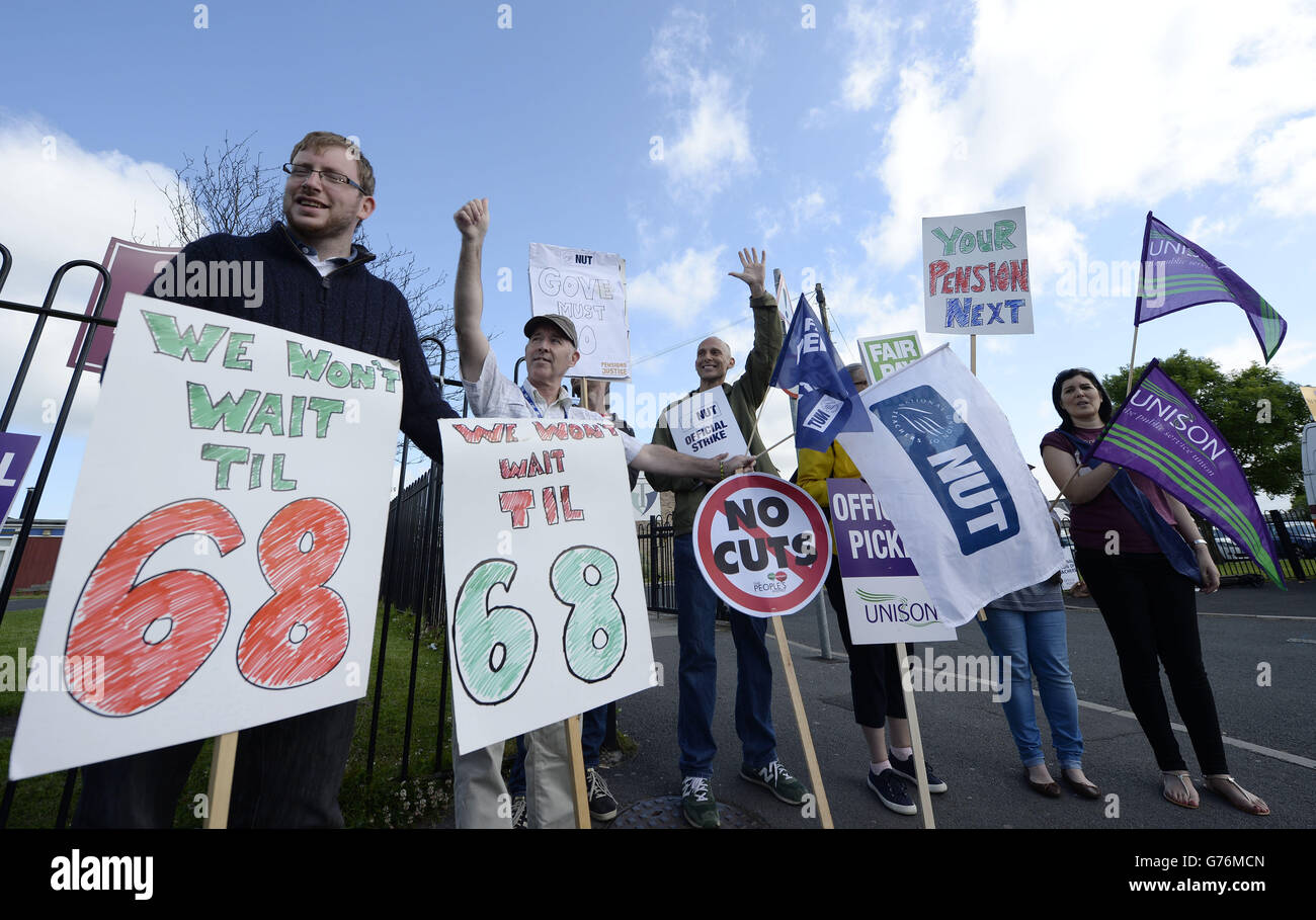 Public sector strike Stock Photo - Alamy