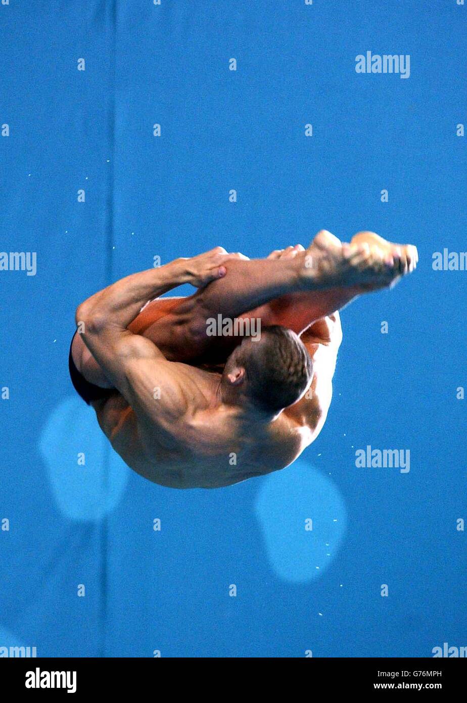Diving ally hi-res stock photography and images - Alamy