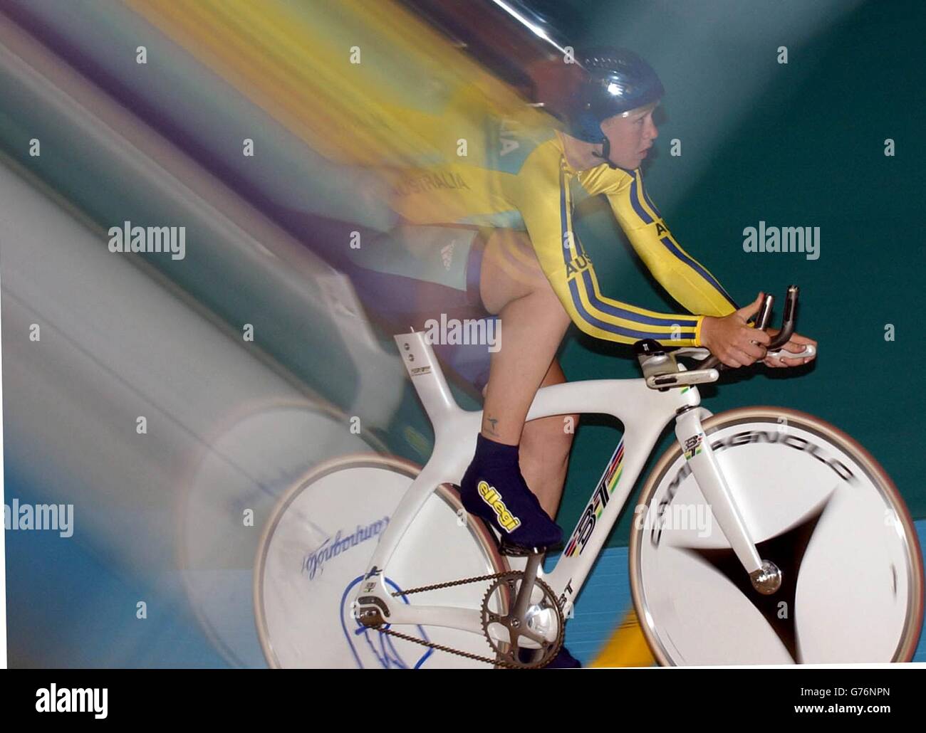 Katherine Bates of Australia on her way to a new Commonwealth Games ...