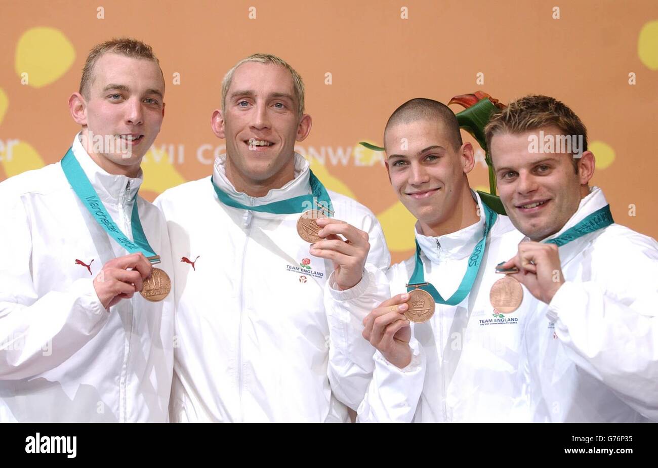 Swimming 4 x200 hi-res stock photography and images - Alamy