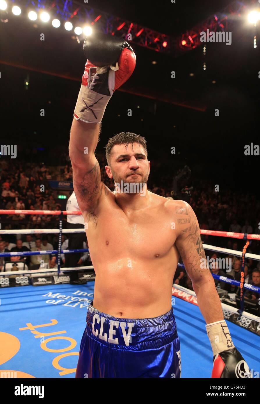 Nathan Cleverly celebrates beating Alejandro Emilio Valori during their ...