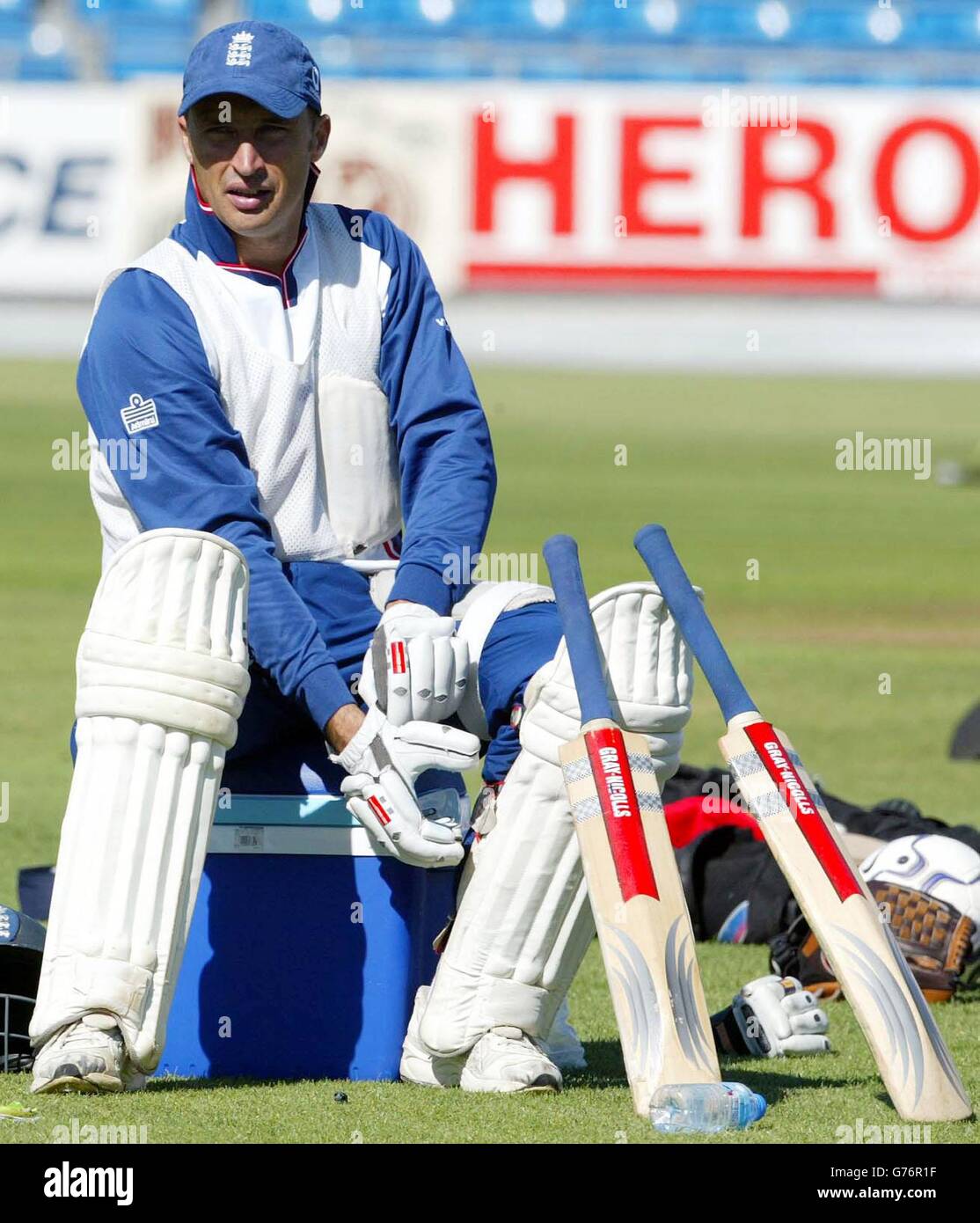 England cricket team training hi-res stock photography and images - Alamy