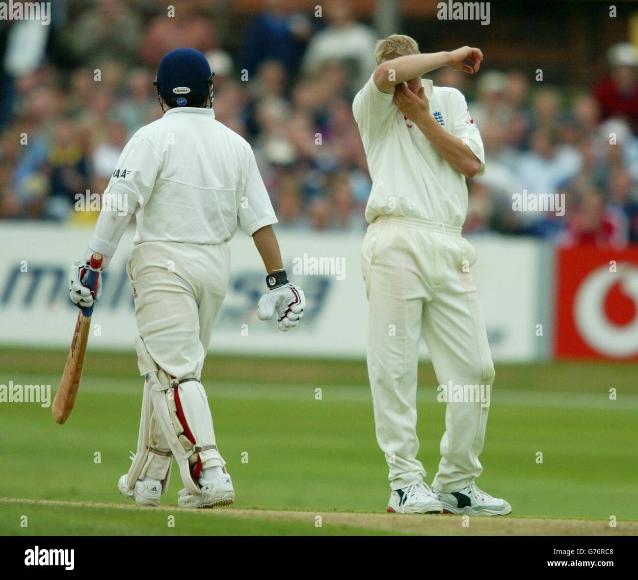 English attack hi-res stock photography and images - Alamy