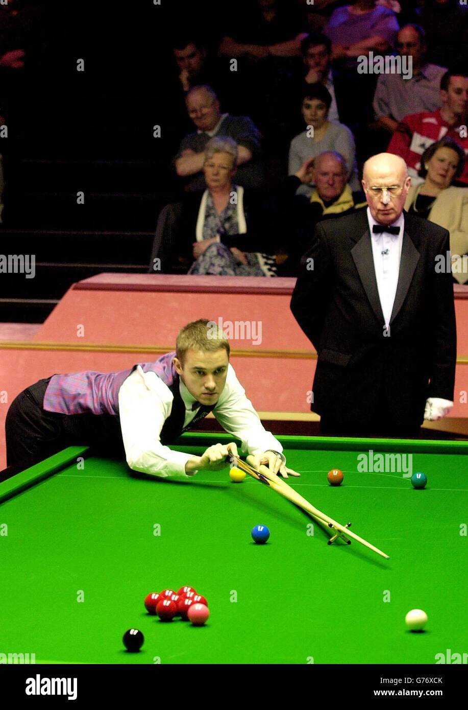 Embassy World Snooker Championships/Hendry Stock Photo - Alamy